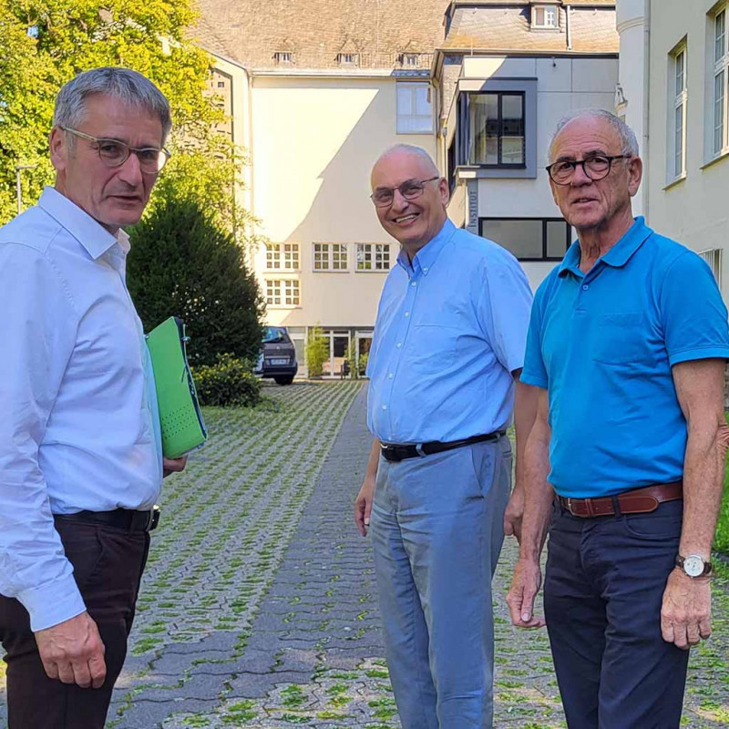 Präsident des rheinland-pfälzischen Landtags besucht Vallendar ...