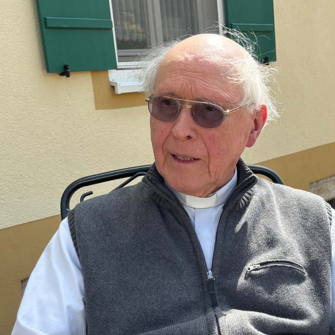 Pater Hans Buob SAC im Gespräch - Pallottiner
